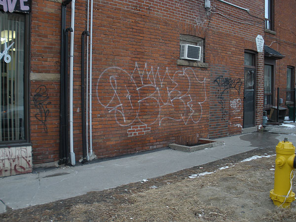 Demi graffiti photos